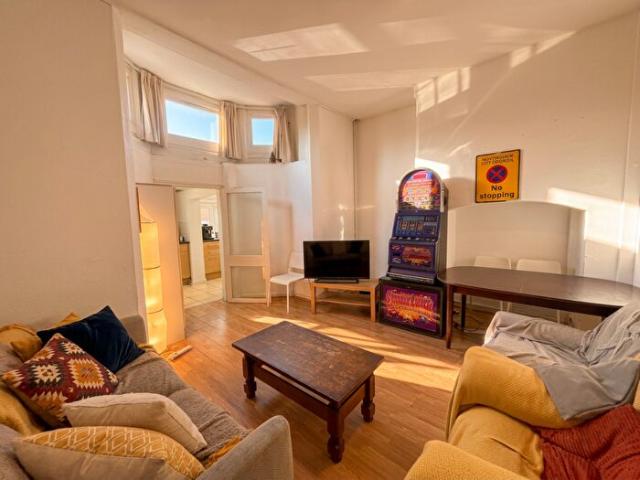 5 Bedroom Flat To Rent In Forest Road West F Bed Ex Bills, Arboretum, East Midlands, NG7