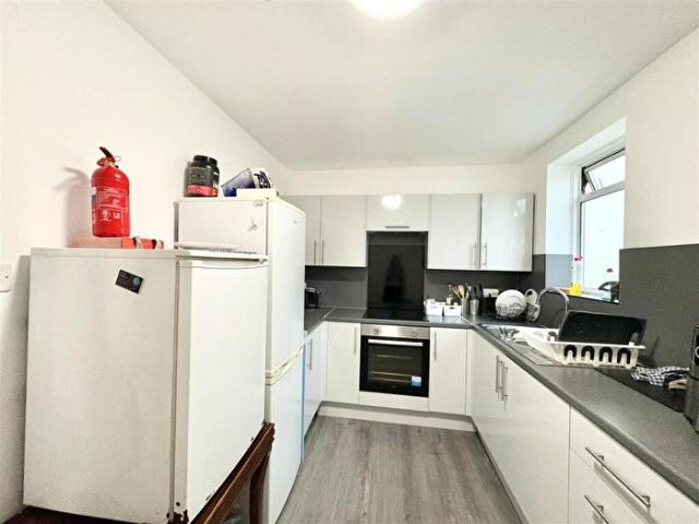 5 Bedroom Flat To Rent In Holden Street, Nottingham, NG7