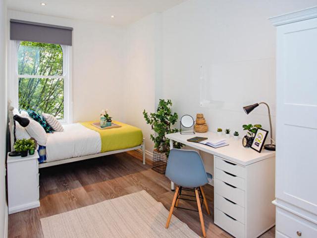 5 Bedroom Flat To Rent In Luxury Bed / Bath / City Centre / Lister Gate, NG1