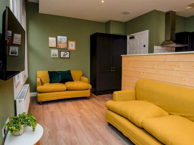 5 Bedroom Flat To Rent In Lister Gate Luxury Bed City Centre Student Apartment, NG1