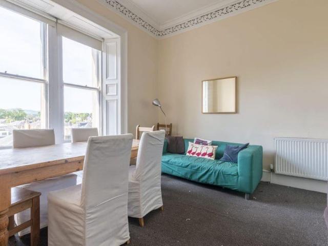 5 bedroom flat to rent