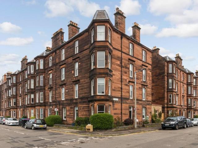 5 bedroom flat to rent