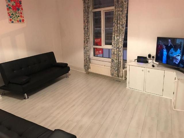 5 bedroom flat to rent