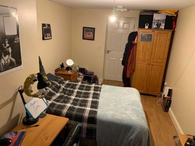 5 bedroom flat to rent