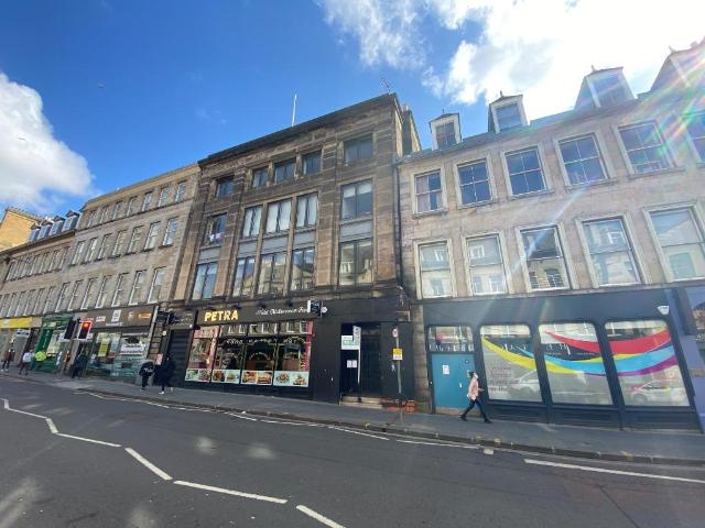 5 bedroom flat to rent