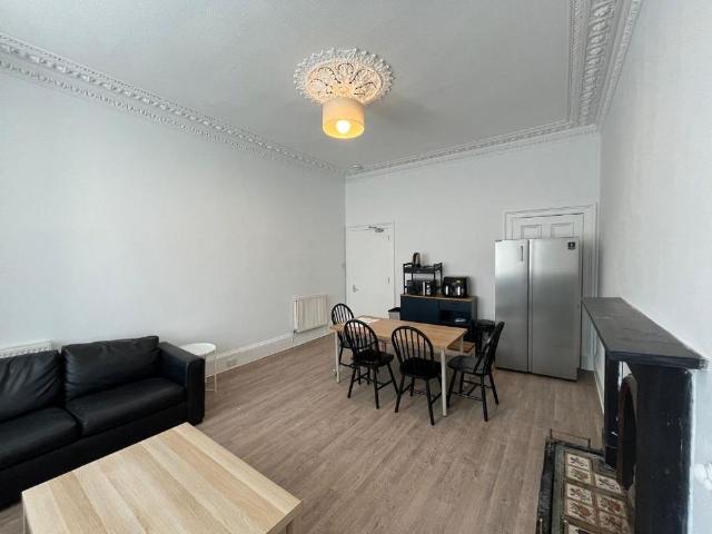 5 bedroom flat to rent