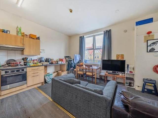 5 bedroom flat to rent
