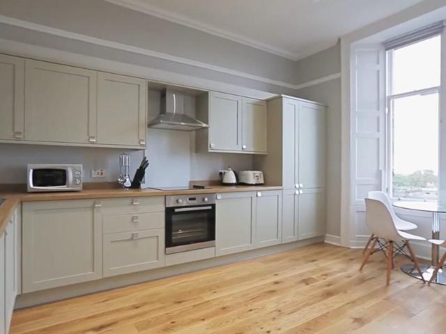 5 bedroom flat to rent