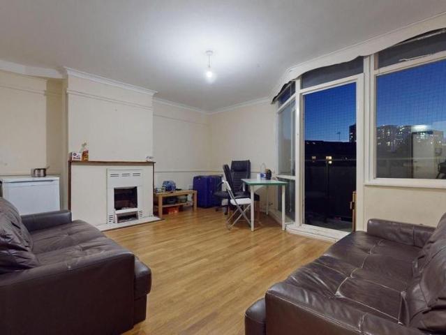 5 bedroom flat to rent