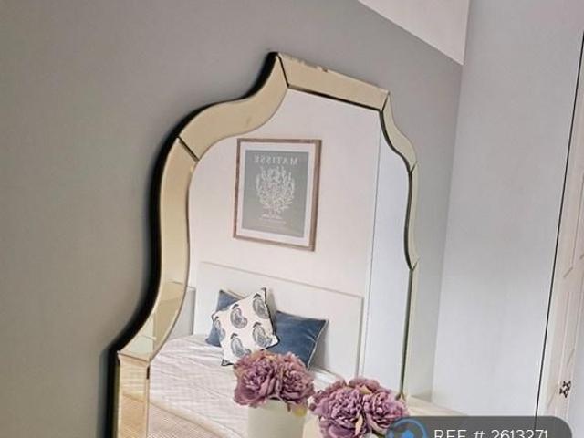 5 bedroom flat to rent