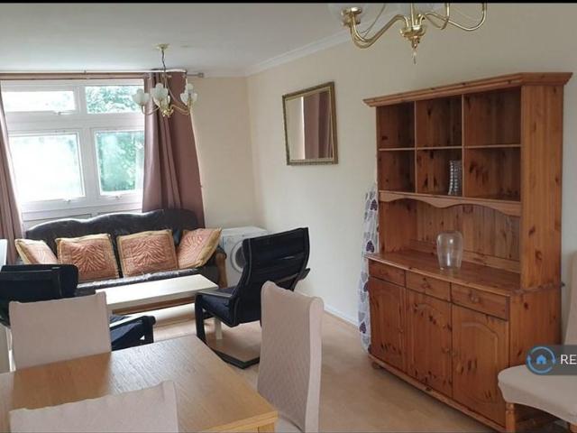 5 bedroom flat to rent