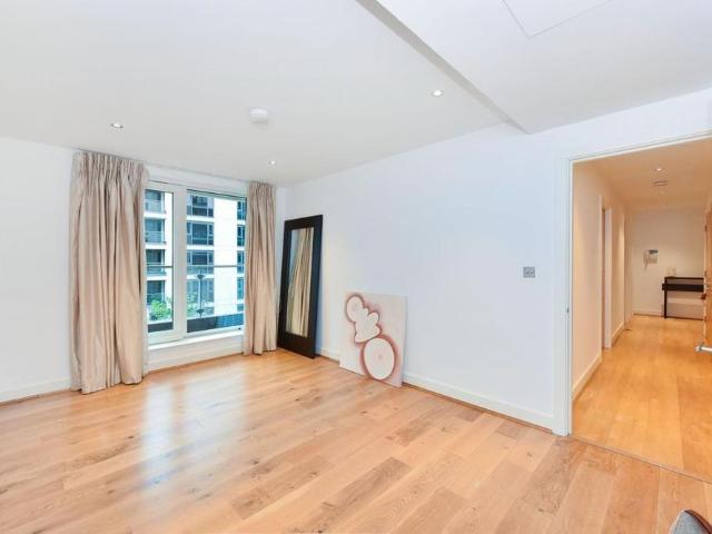 5 bedroom flat to rent