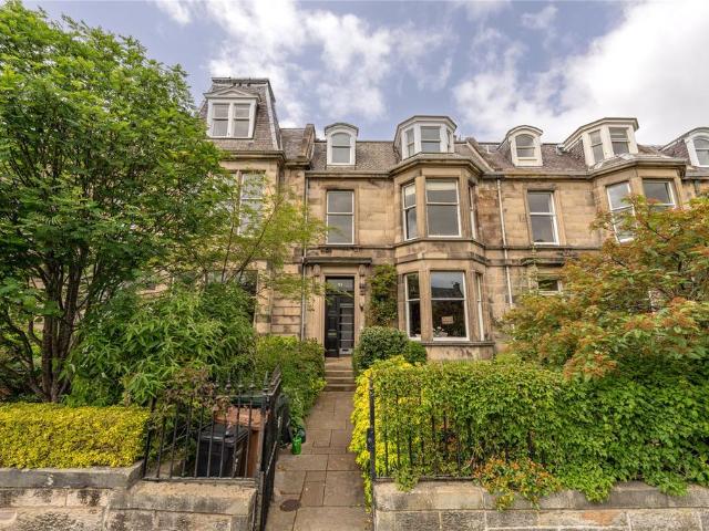 5 bedroom flat for sale
