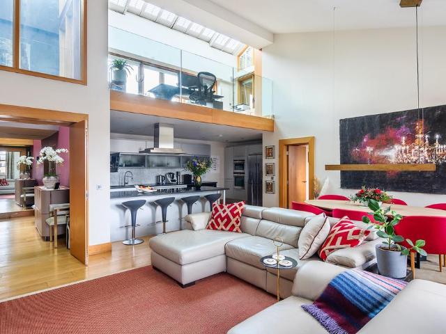 5 bedroom flat for sale