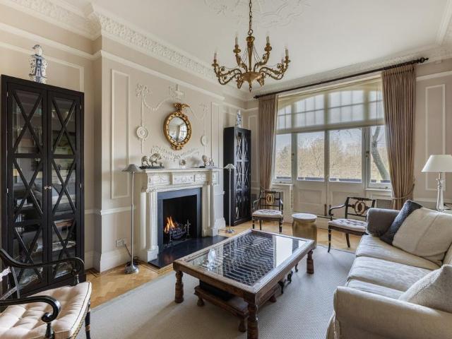 5 bedroom flat for sale
