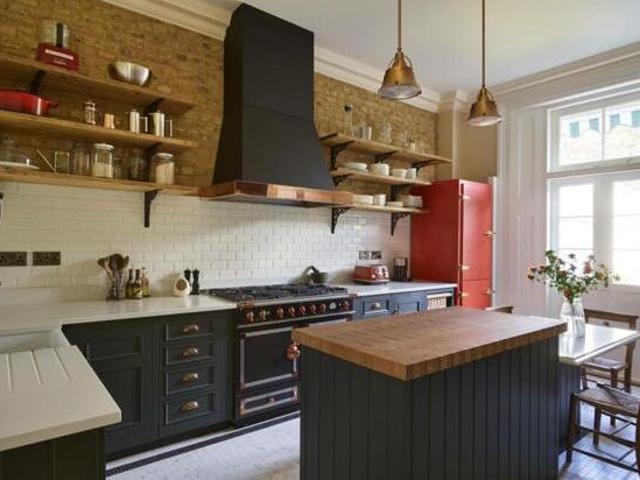 5 Bedroom Flat For Sale In Wimbledon Common, London