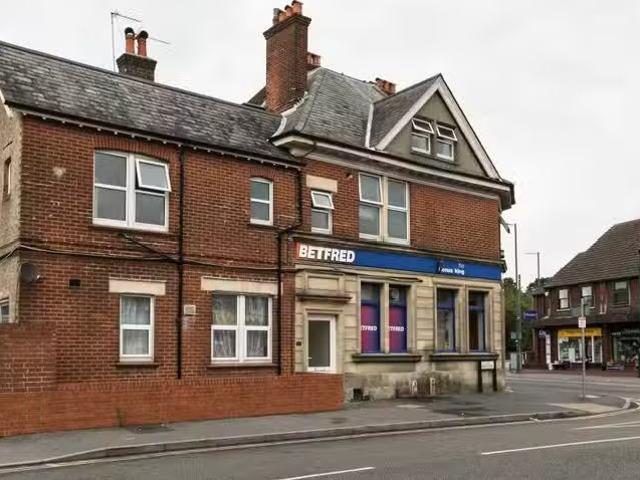 5 bedroom flat for rent in 5 Bed Student flat on Kings Road, BH3