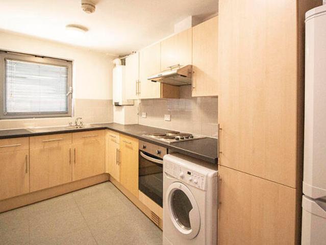 5 bedroom flat for rent in 164 Mansfield Road, Nottingham, NG1 3HW, NG1