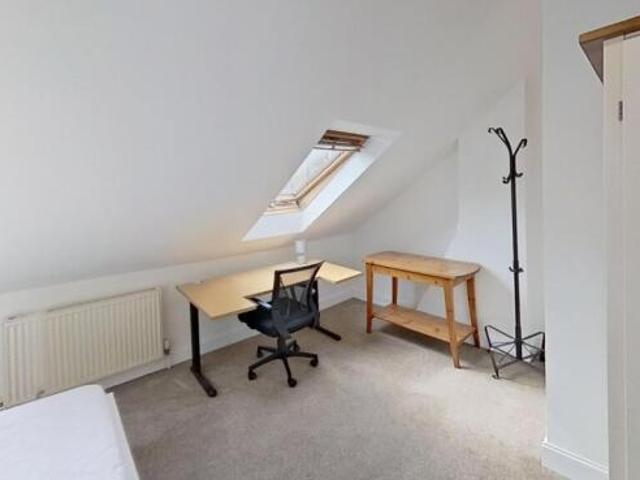 5 bedroom flat for rent in 1f1 Grove Street, Edinburgh, EH3