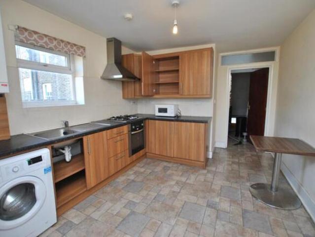 5 bedroom flat for rent in The Mall, Ealing, W5