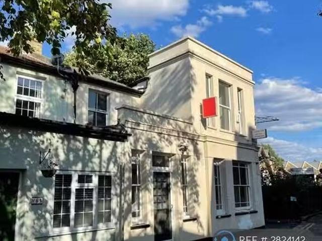 5 bedroom flat for rent in The Swan, Kingston Upon Thames, KT1