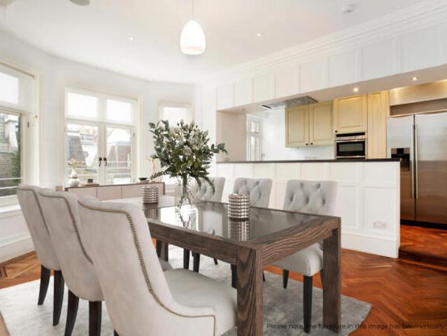 5 bedroom flat for rent in Tite Street, Chelsea, SW3