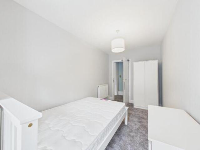 5 bedroom flat for rent in Warrender Park Road, Marchmont, Edinburgh, EH9