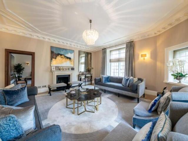 5 bedroom flat for rent in Wellesley House Sloane Square London SW1W
