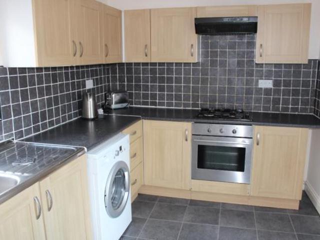 5 bedroom flat for rent in Addycombe Terrace, Heaton, Newcastle Upon Tyne, NE6