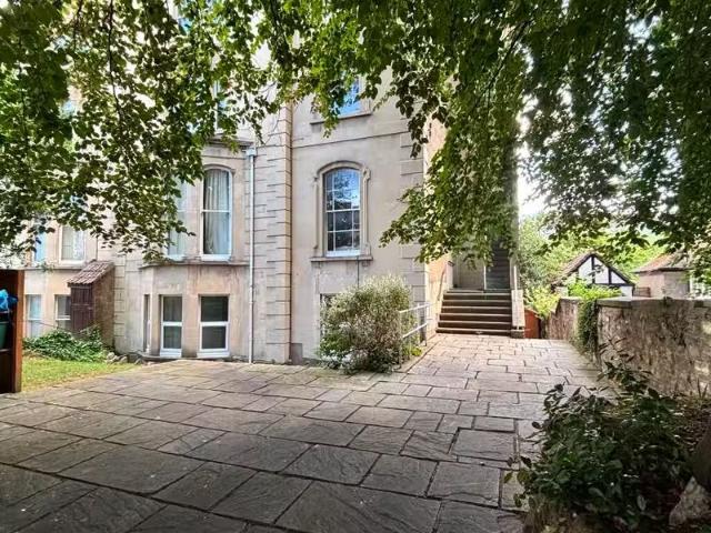 5 bedroom flat for rent in Belgrave Road, Bristol, BS8