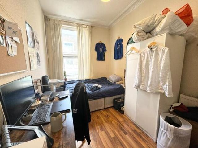 5 bedroom flat for rent in Brecknock Road, Tufnell Park, N7