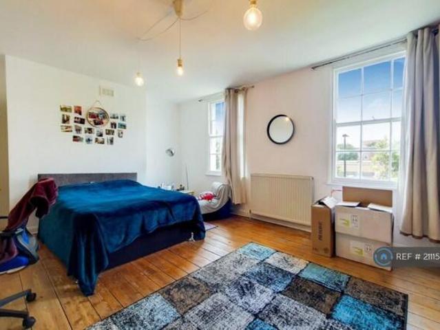 5 bedroom flat for rent in Caledonian Road, Islington, N1