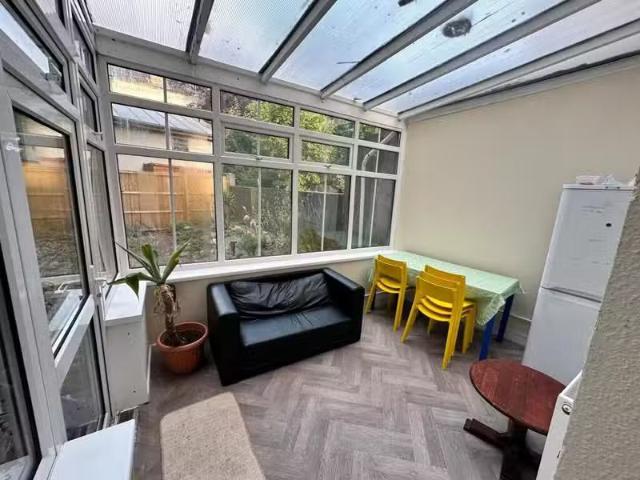 5 bedroom flat for rent in Cotham Park, Bristol, BS6