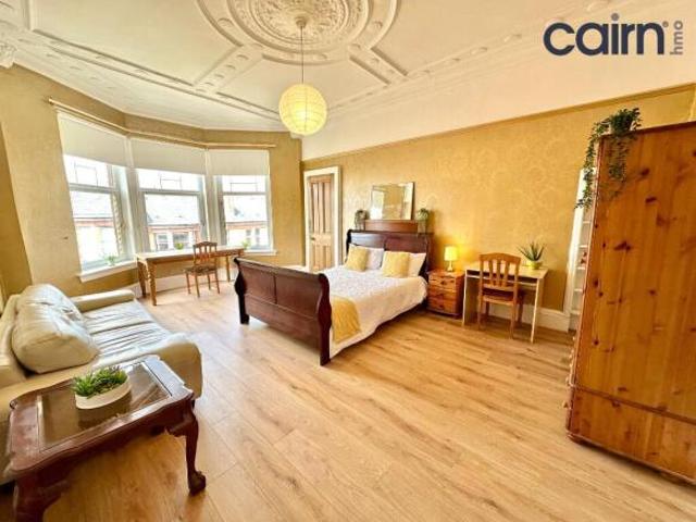 5 bedroom flat for rent in Cranworth Street, Glasgow, G12