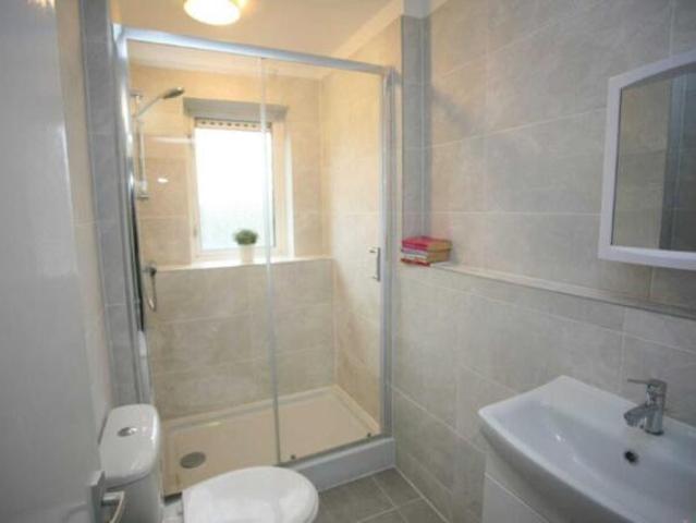 5 bedroom flat for rent in Fender Court, Paradise Road, SW4