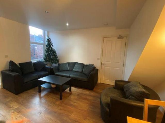 5 bedroom flat for rent in Forsyth Road, Newcastle Upon Tyne, NE2