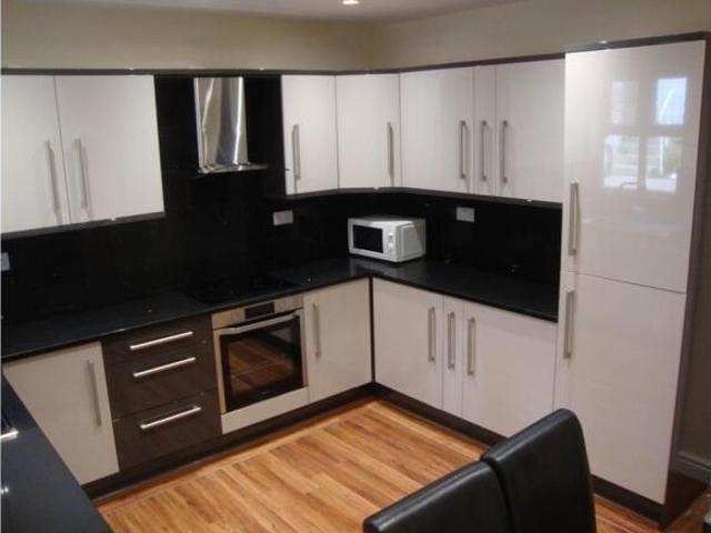 5 bedroom flat for rent in Gell Street, Sheffield, S3