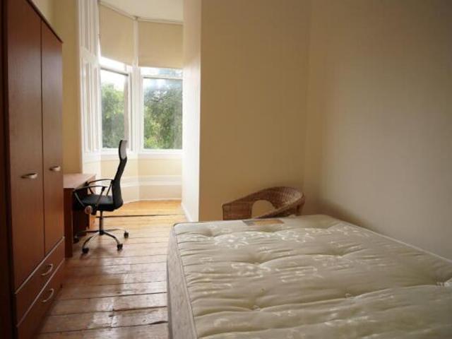 5 bedroom flat for rent in Hillhead Street, Hillhead, Glasgow, G12