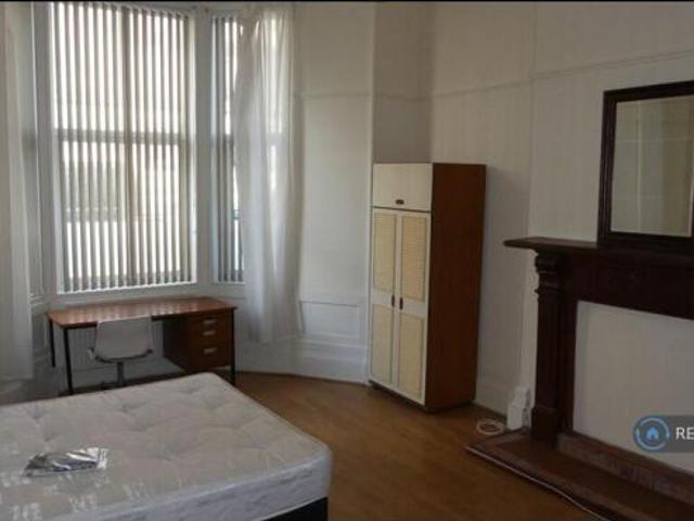 5 bedroom flat for rent in Hmo Licensed Bentinck Street, Glasgow, G3