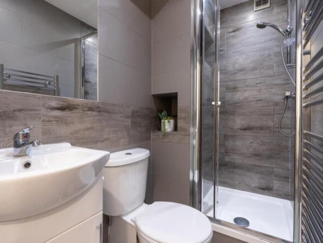 5 bedroom flat for rent in Jesmond View, Newcastle, NE2