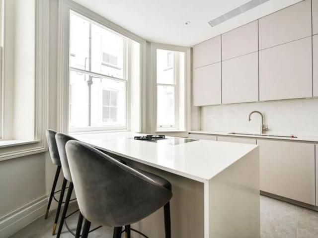 5 bedroom flat for rent in Kensington Road, Kensington, London, W8