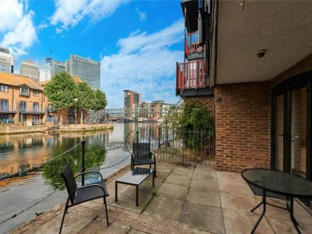 5 bedroom flat for rent in Lancaster Drive, South Quay, E14