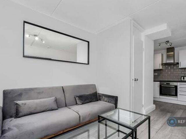 5 Bedroom Flat For Rent In London