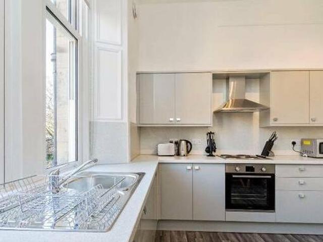 5 bedroom flat for rent in Maxwell Street Morningside Edinburgh EH10