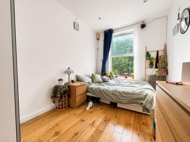 5 bedroom flat for rent in Nunhead Lane, Peckham, SE15