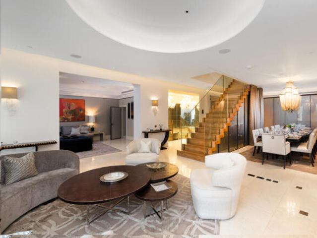 5 bedroom flat for rent in Princes Gate, South Kensington, London, SW7