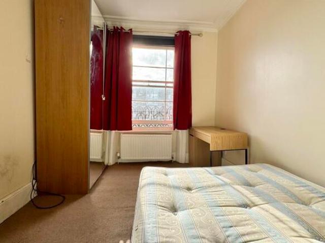 5 bedroom flat for rent in Queensway, City Of Westminster, London, W2