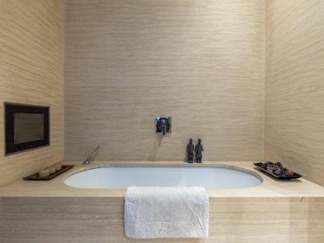 5 bedroom flat for rent in Sloane Square, London, SW1W