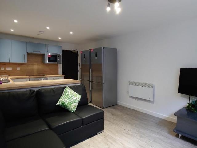5 bedroom flat share to rent