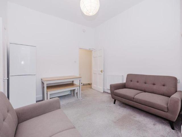5 bedroom flat share to rent
